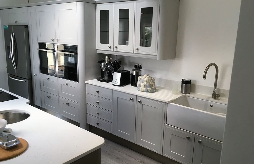 Bella Tullymore Door Matt Stone Grey & Matt Dove Grey