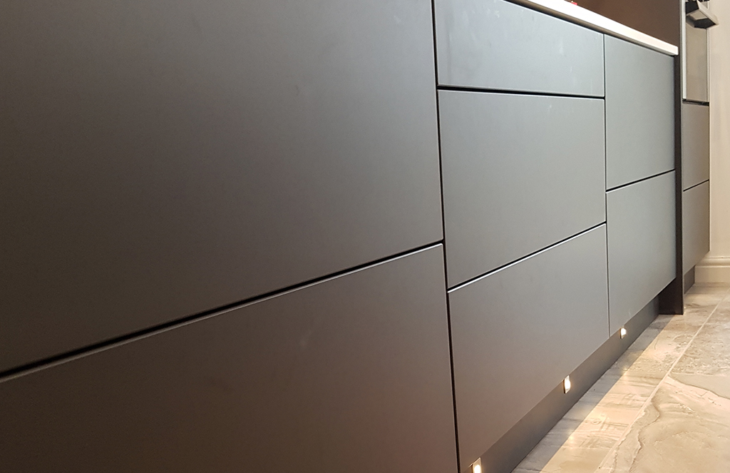 Bella Venice Door in Matt Graphite
