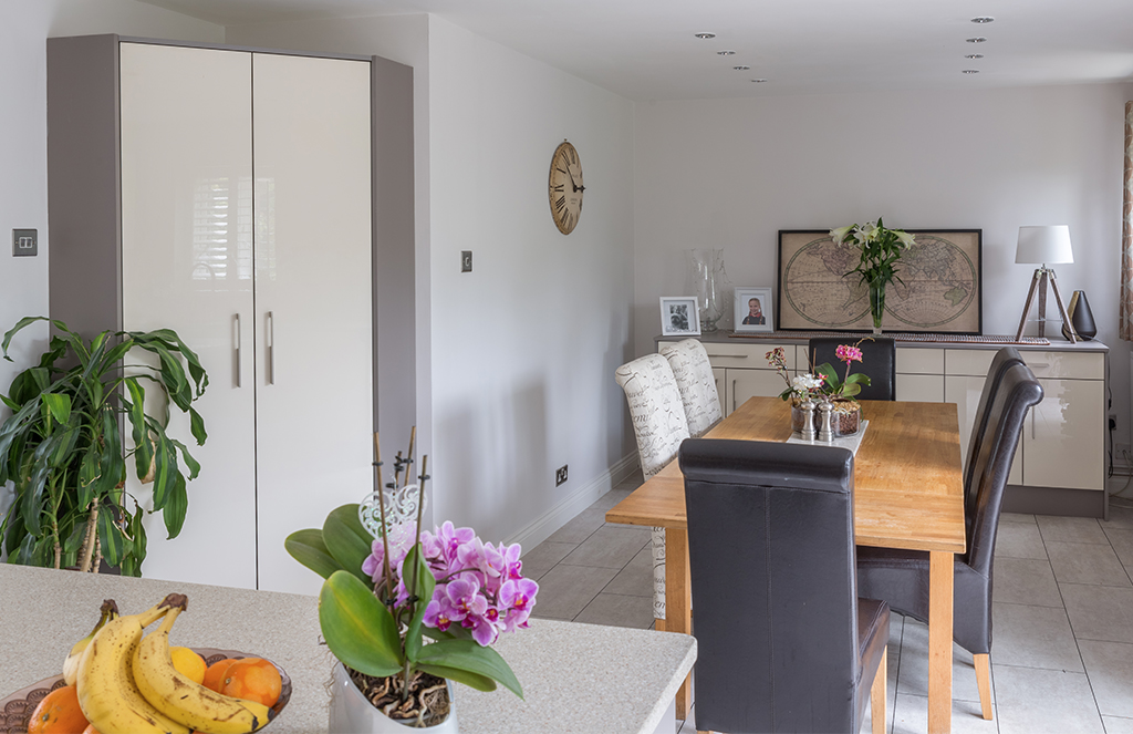 Zurfiz Doors in Ultramatt Metallic Basalt & Ultragloss Cream